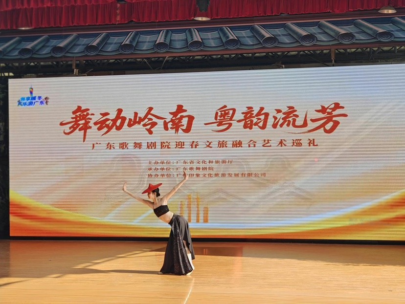 岭南印象园2026元旦焕新登场！女子醒狮破界起舞，千灯夜游璀璨回归